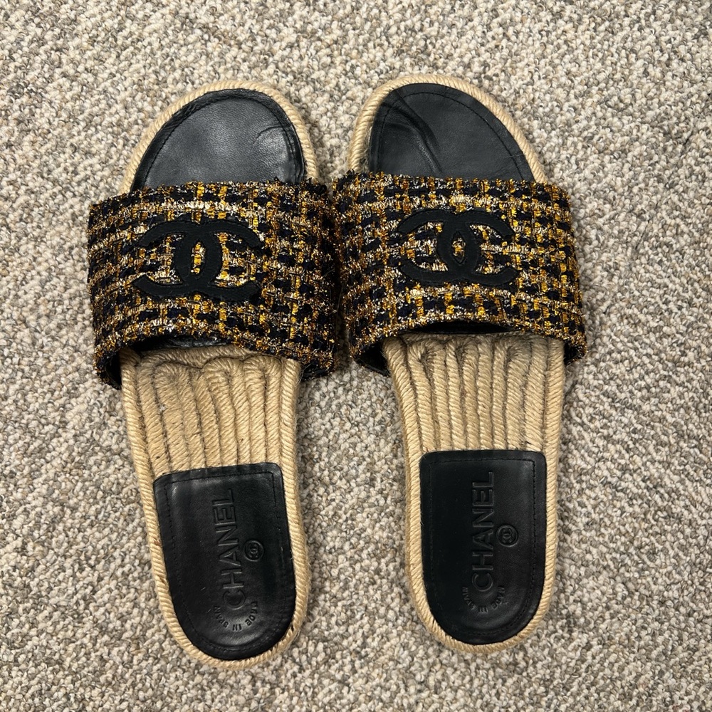 Exclusive Chanel Black And Gold Tweed Slides - Gem